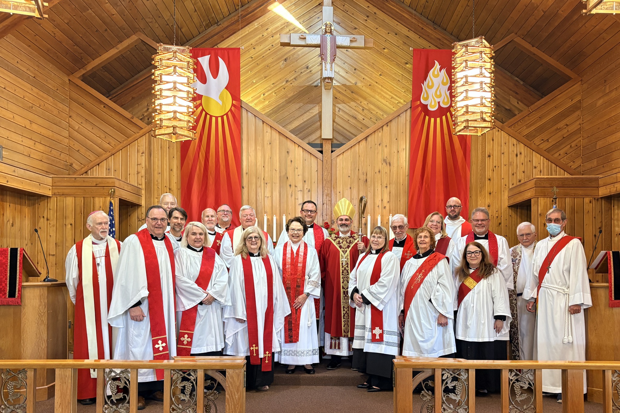 A Call Fulfilled: The Rev. Kim Spear Ordained as Priest – Episcopal ...